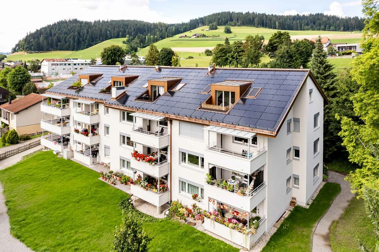 Solar - Neukom Marzolo AG, Gebäudetechniklösungen in Rafz und Uster